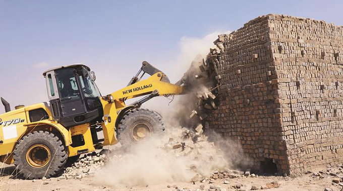 Illegal brick moulders raided - Zimbabwe Situation