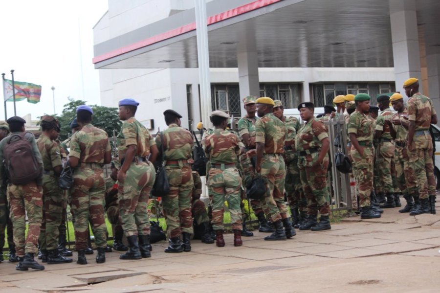Zimbabwe military shops for arms in Pakistan - Zimbabwe Situation