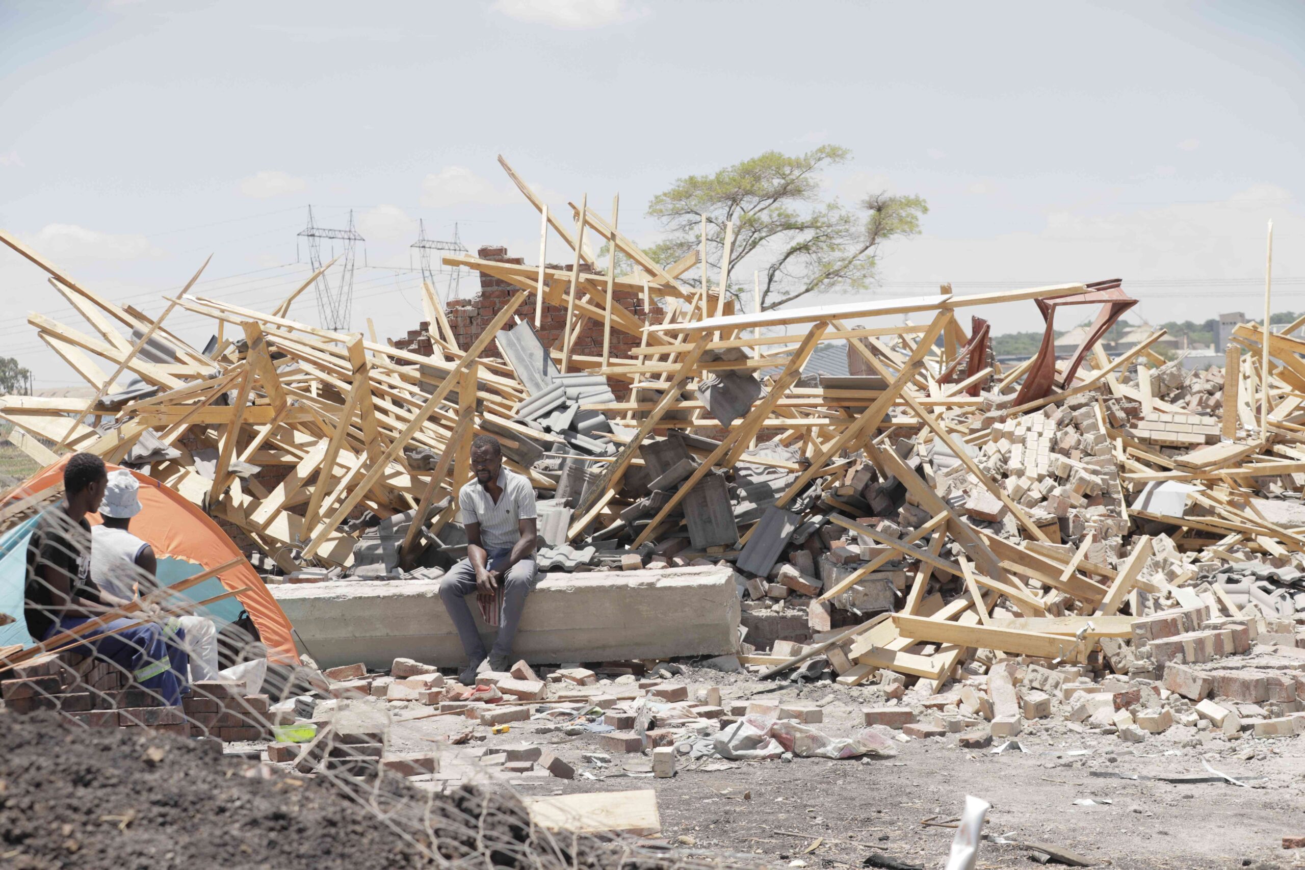 Govt stops Harare demolitions - Zimbabwe Situation