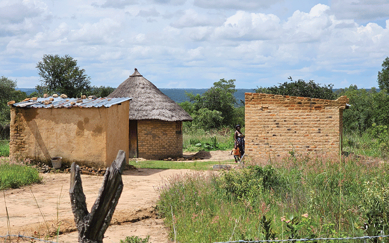 Chikomba RDC embroiled in chiefs’ land sale dispute - Zimbabwe Situation