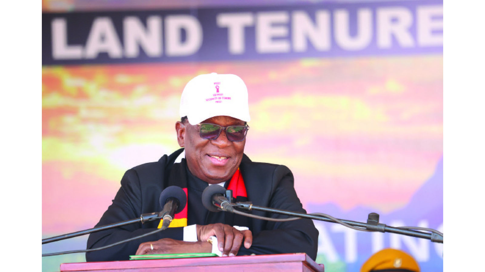 President to issue 1 000 title deeds to farmers . . . Kits for ...